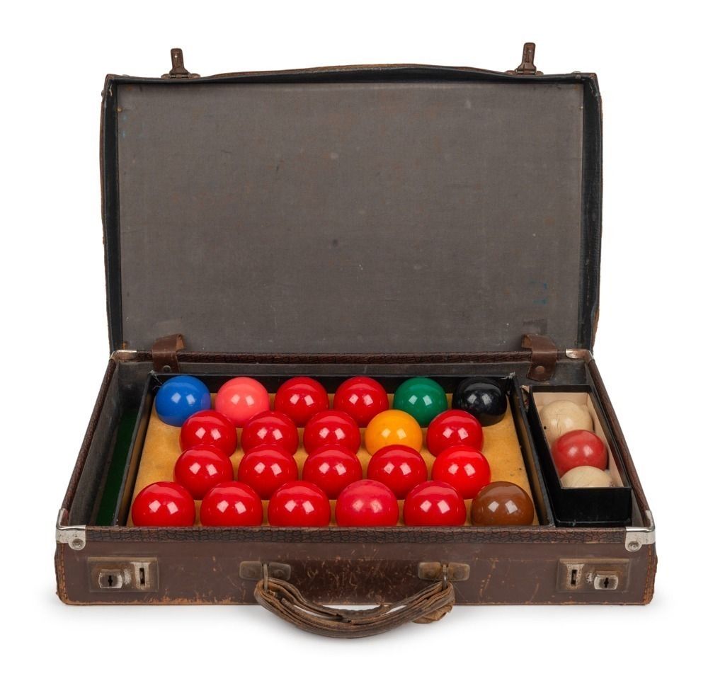 Walter Lindrum's Personal Snooker and Billiard Ball Set - Sporting ...