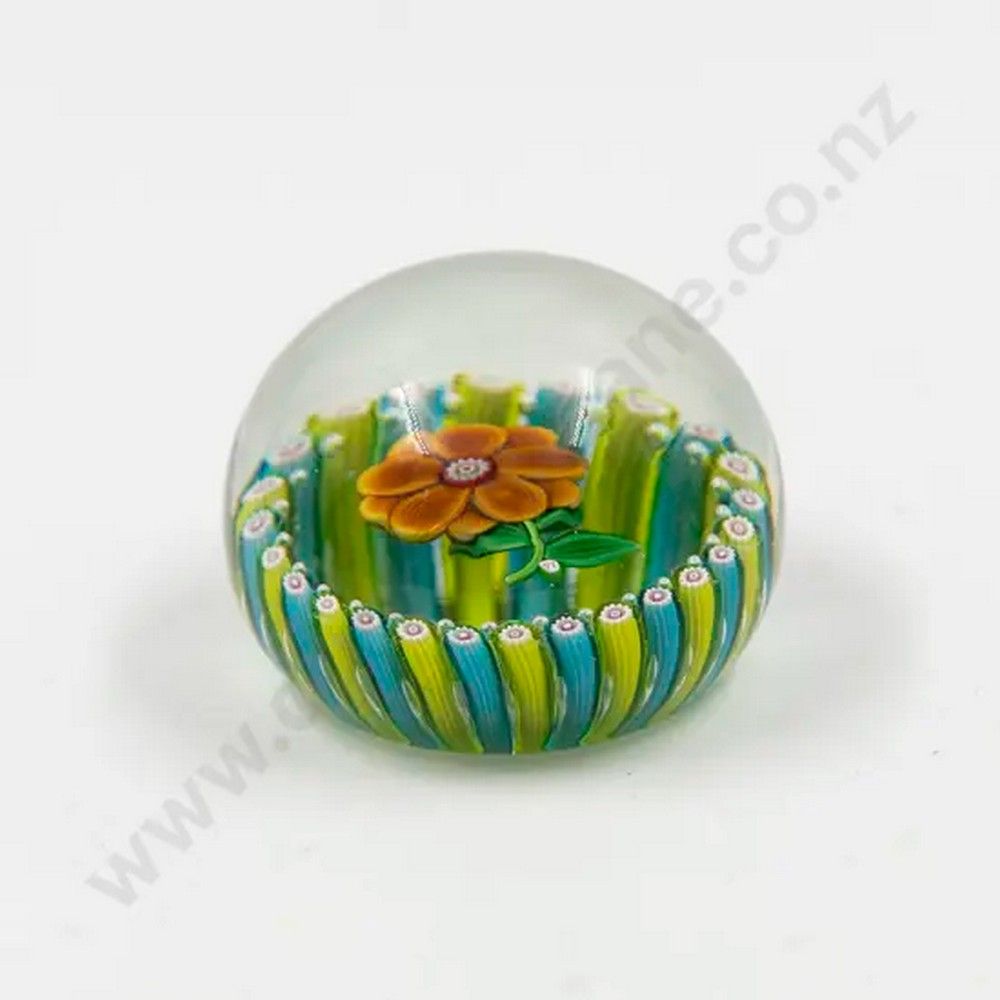 Ysart Glass Paperweight: A Stunning Collectible Work of Art ...