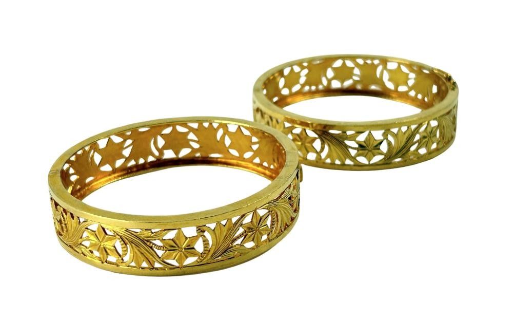 22ct Yellow Gold Star and Floral Patterned Hinged Bangles - Bracelets ...
