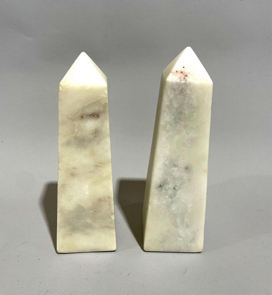 Pair of 20 cm Carved Marble Obelisks for Home Decor - Obelisks - Sundries
