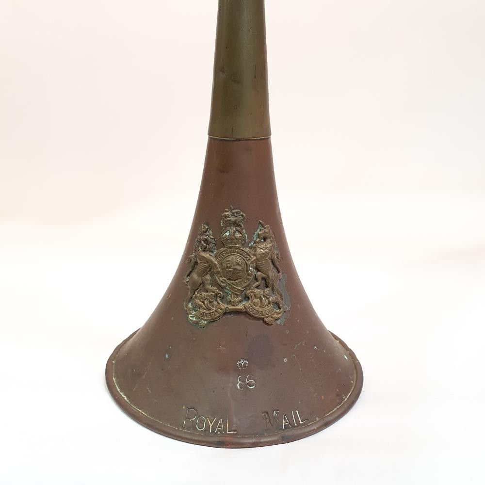 British Royal Mail Copper and Brass Coaching Horn with Insignia - Horns ...