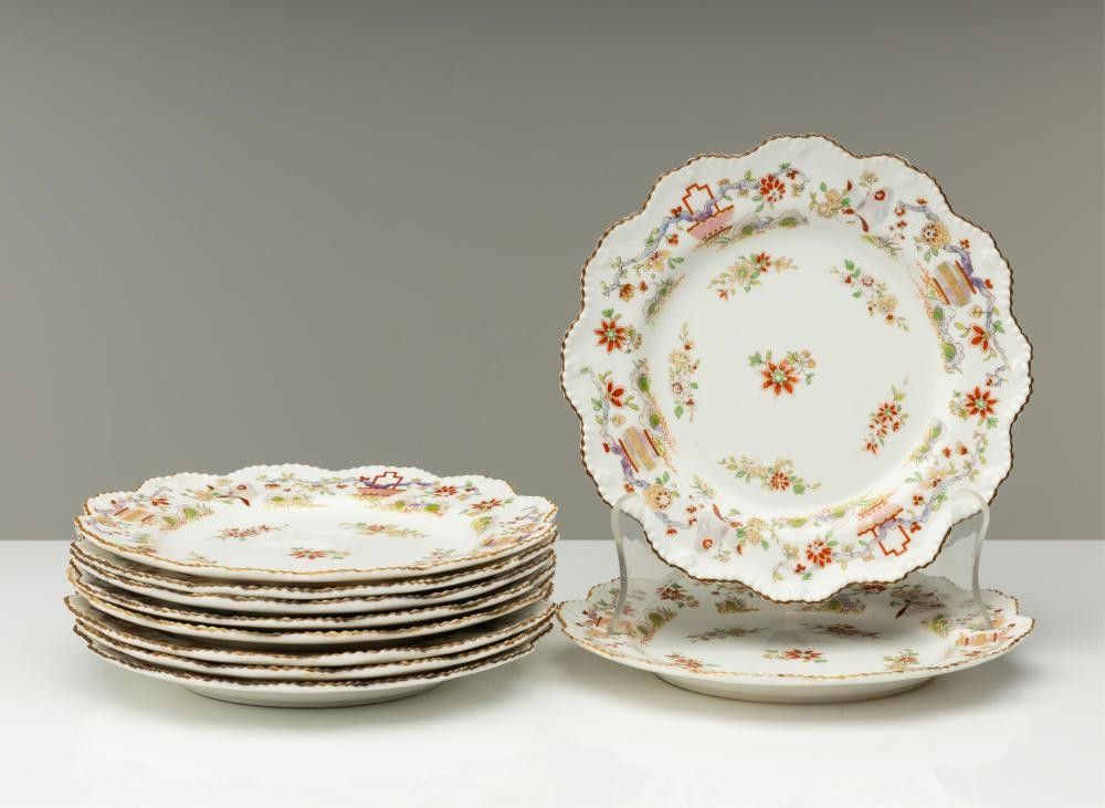 Royal Worcester 'Pekin' Dinner Service: 10 Dinner Plates, 3 Stands ...