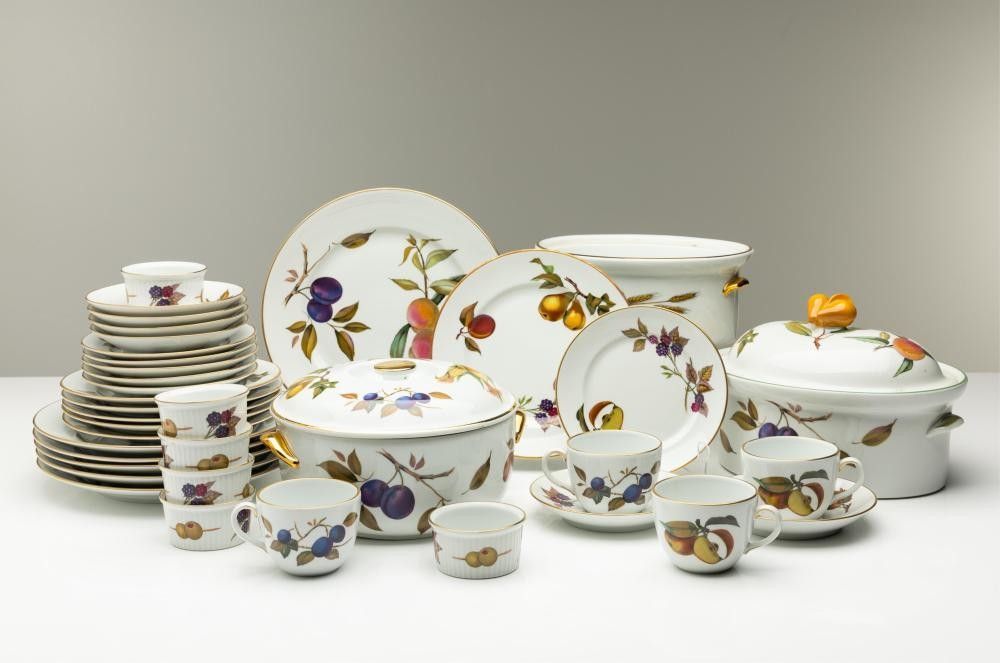 Royal Worcester 'Evesham' Fruit Pattern Porcelain Partial Dinner Set ...