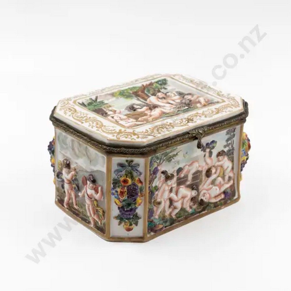 Capodimonte Bacchus Revelry Treasure Box, 20 cm Long - Zother - 20th ...