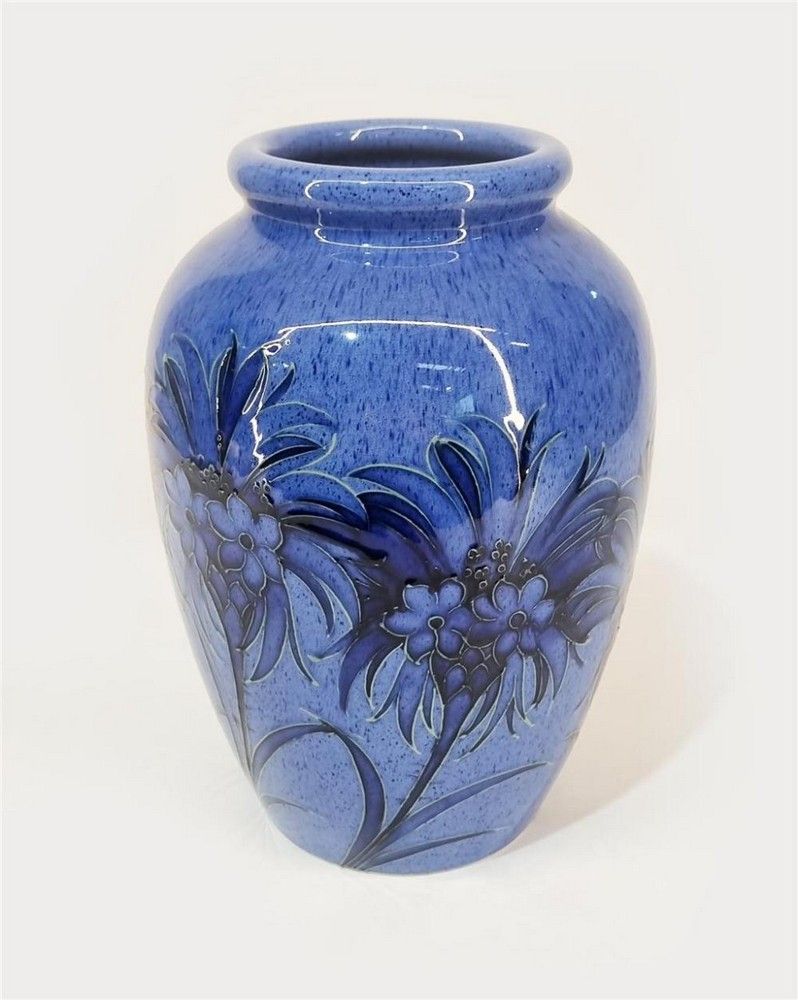 Moorcroft Pottery Vase in 'Cornflower Blue' Pattern, 23 cm - Moorcroft - Ceramics