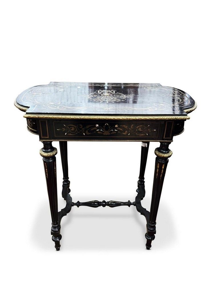 Napoleon III Inlaid Dressing Table with Mirror and Ormolu - Dressing ...