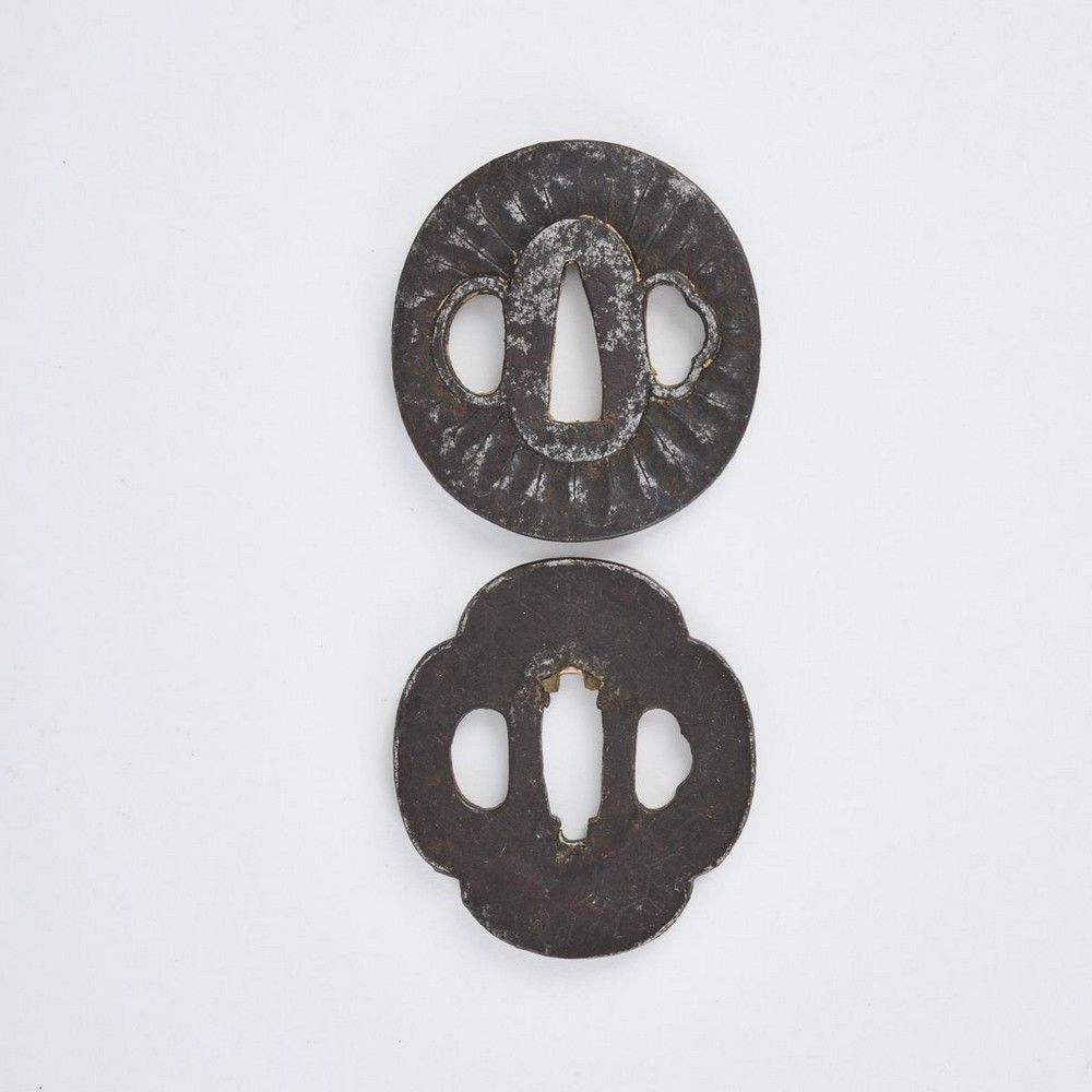 C1620 Iron Armourer Tsuba: Oval Petal & Mokko Gata - Zother - Oriental