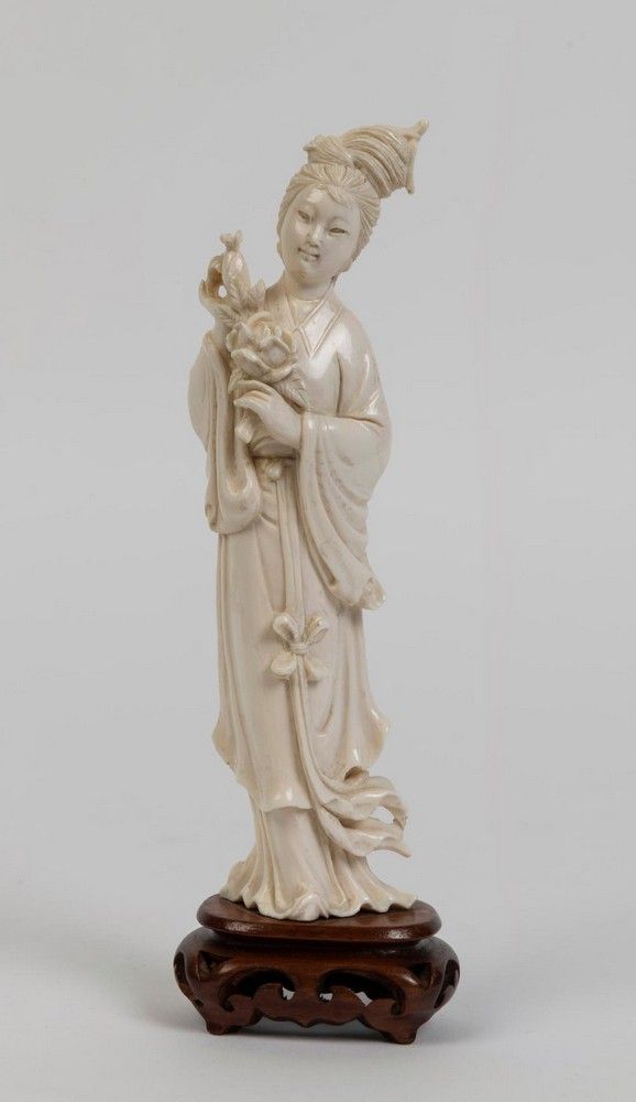 Chinese Ivory Lady Statue on Carved Wooden Base, 19th/20th Century ...