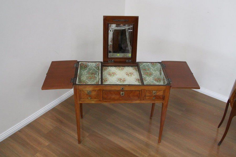 Kingwood Ladies' Dressing Table with Lift-Up Top - Dressing Tables ...
