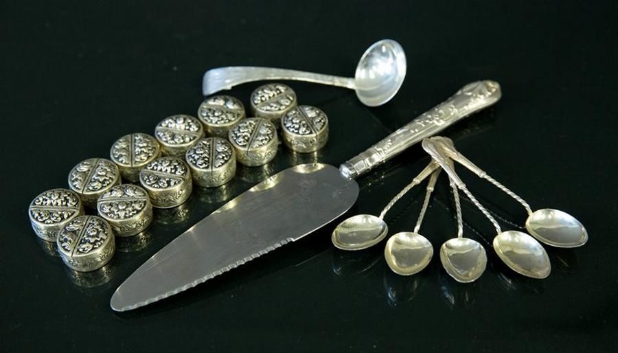 Assorted Sterling Silver Items with Hallmarks - Zother - Oriental