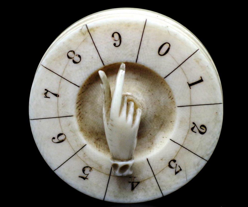 Antique Ivory Gaming Pointer (5cm Diameter) - Games & Puzzles ...