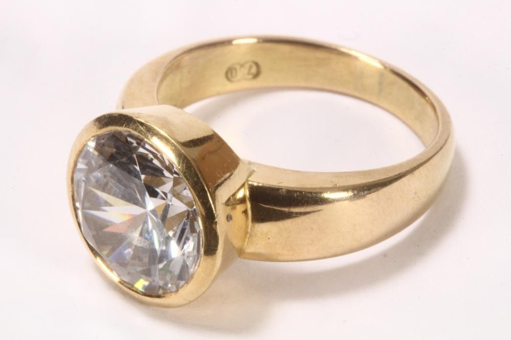 18ct Gold Bezel Set Clearstone Ring with Large Stone - Rings - Jewellery