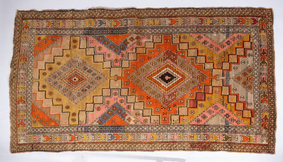 Aztec Rug Design - Rugs & Carpets - Textiles & Fabrics