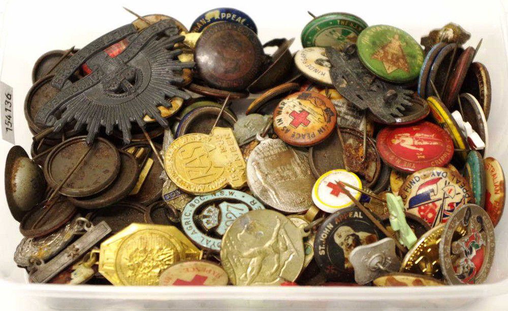Vintage Badge Collection - Medals, Badges, Insignia - Militaria & Weapons