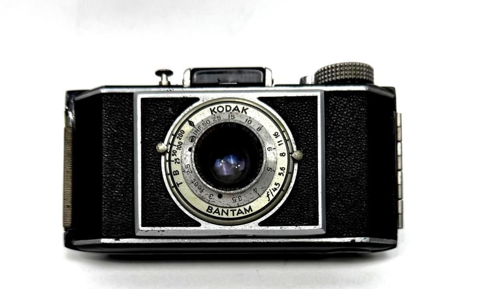 Vintage Kodak Bantam Folding Camera in Original Leather Case ...