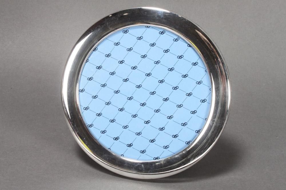 Sterling Silver Circular Photo Frame with Retail Box - Photography ...