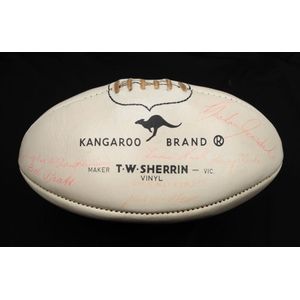 South Melbourne Swans Signed Kangaroo Brand White Ball Collectible ...