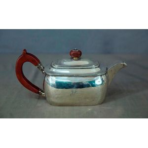 Irish Sterling Silver Tea Pot, Dublin 1805 - Tea & Coffee Pots - Silver