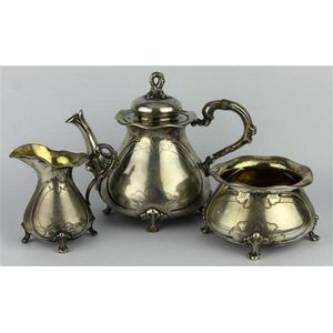 Continental Silver Teaset with Confido Crest - Jugs & Ewers - Silver