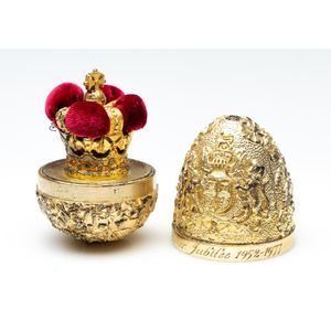 Stuart Devlin Silver Jubilee Surprise Egg, 1977 - Zother - Silver