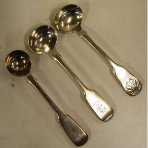 Antique sterling silver mustard spoonss - price guide and values