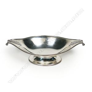 Georgian Revival Silver Fruit Dish - Bowls, Comports and Dishes - Silver