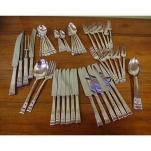 Community Plate 6-Person Silver Cutlery Set with Carving Set - Flatware ...