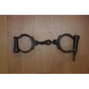 Australian Colonialconvict leg irons / ball and chain used in Van ...
