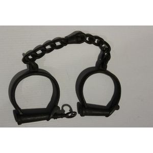Australian Colonialconvict leg irons / ball and chain used in Van ...