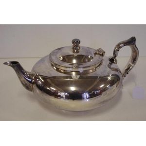 Robur Tea Company silverplated "Perfect" teapots, 1930s - 40s - price ...