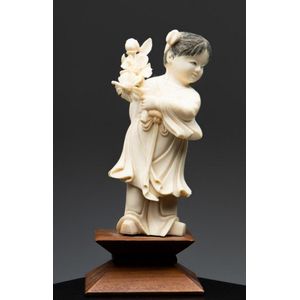 Carved Chinese ivory human figures - price guide and values
