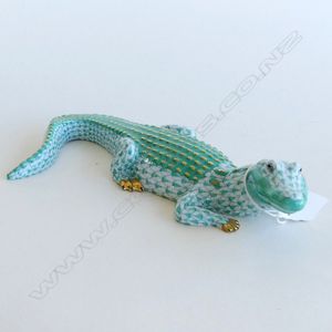 A Herend Porcelain crocodilein green 'fishnet' pattern - Zother - 20th ...
