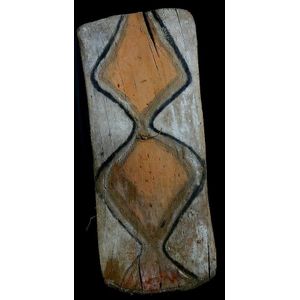 A Western Highlands war shield, Waghi Valley, Papua New Guinea… - New ...