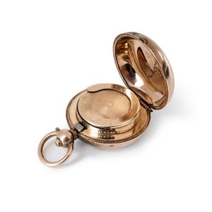 Gold Sovereign and coin cases - price guide and values