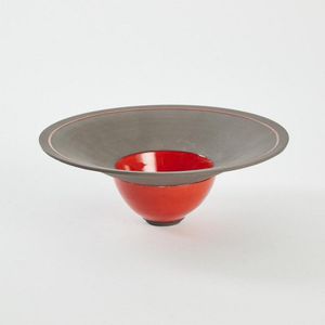 Works by New Zealand potter David Griffith - price guide and values