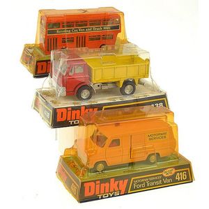 Vintage British Dinky Toys model buses - price guide and values