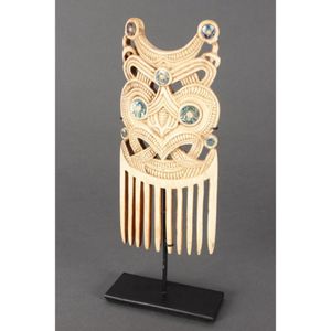 New Zealand Maori artefacts heru (combs) - price guide and values