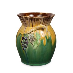 1940s and 1950s Remued (Australia) vases and ewers - price guide and values