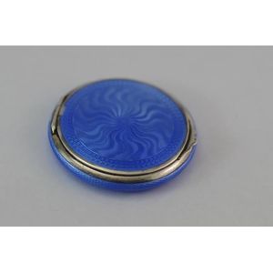 Vintage enamelled compacts - price guide and values