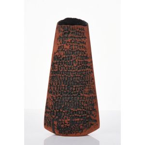 Peter Travis (Australia) ceramics - price guide and values