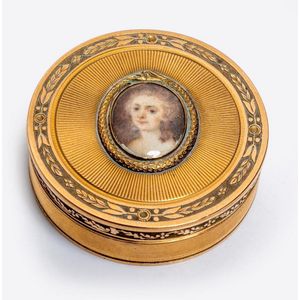 19th Century French Engine-Turned Rose-Gold Miniature Snuff Box - Snuff ...