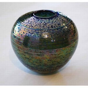 Iridised Glass Vase by Alan Fox (1993) - Australian Themes & Makers - Glass
