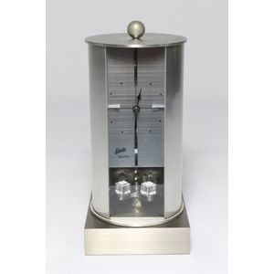 Antique or vintage 400 day clocks - price guide and values