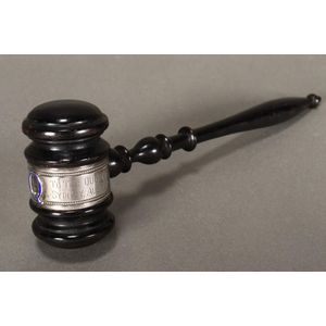 Vintage presentation, auction and judges gavels - price guide and values