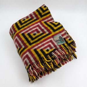 Manatunga Travel Rug with Tukutuku Panel Pattern in Magenta - Rugs ...