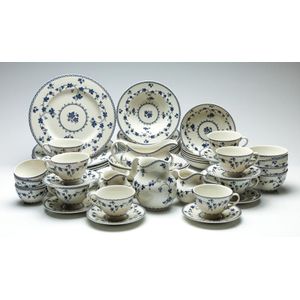 Royal Doulton (England) dinner sets - price guide and values