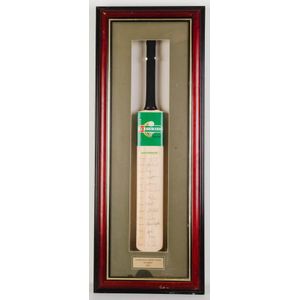 Adam Gilchrist (Australia), cricket memorabilia - price guide and values
