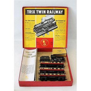 TTR Train Set with 3 Carriages and Coal Freight - Railway Trains and ...