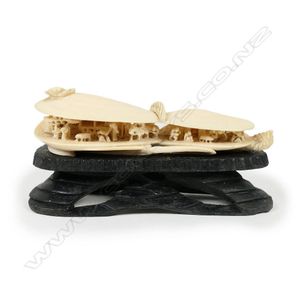 Oriental carved ivory dream shells and clam shells - price guide and values