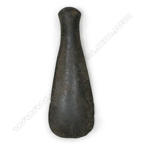 New Zealand Maori artefacts patu, patuki, paoi (clubs / root and flax ...